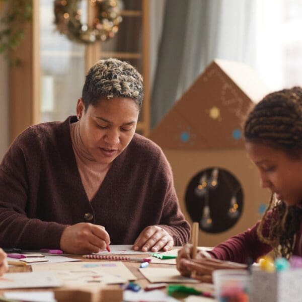 How to Get the Whole Family Involved in an Art Project (Toddlers, Teens ...