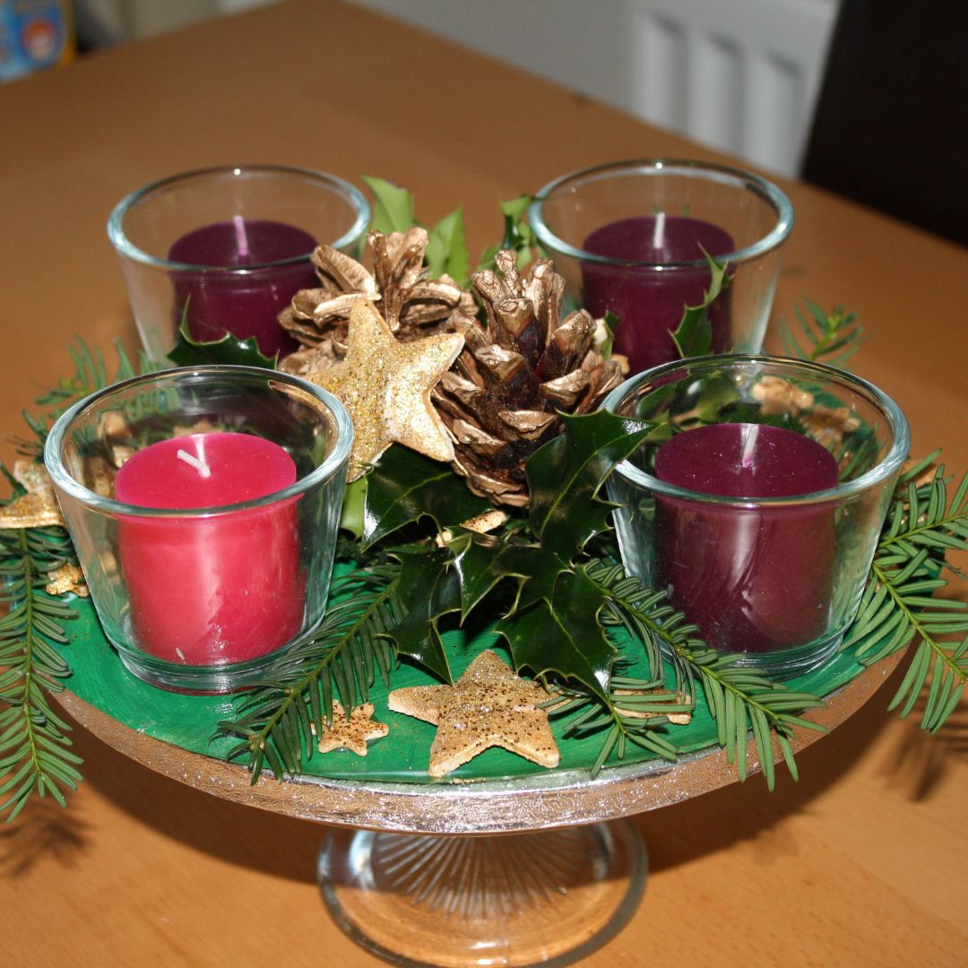 How to make a Kids Advent Crown or Wreath | Mum In The Madhouse