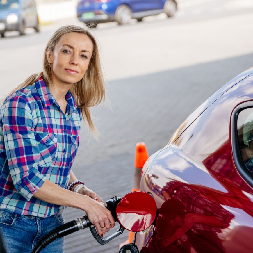 The Smart Mom’s Guide to Saving Money on Gas – Budget-Friendly Tips for ...